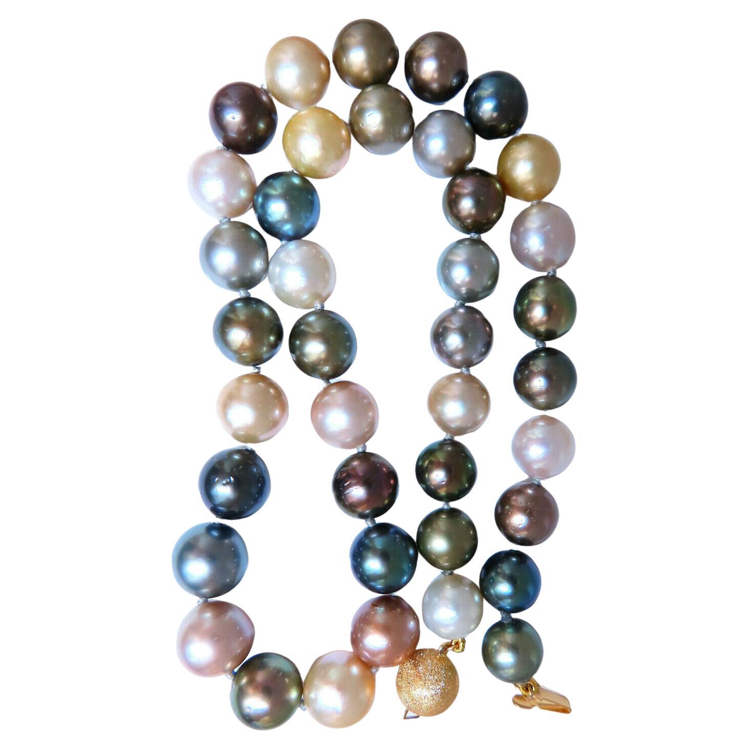 Natural Saltwater Pearl Necklace with Diamond Gold Clasp For Sale at ...