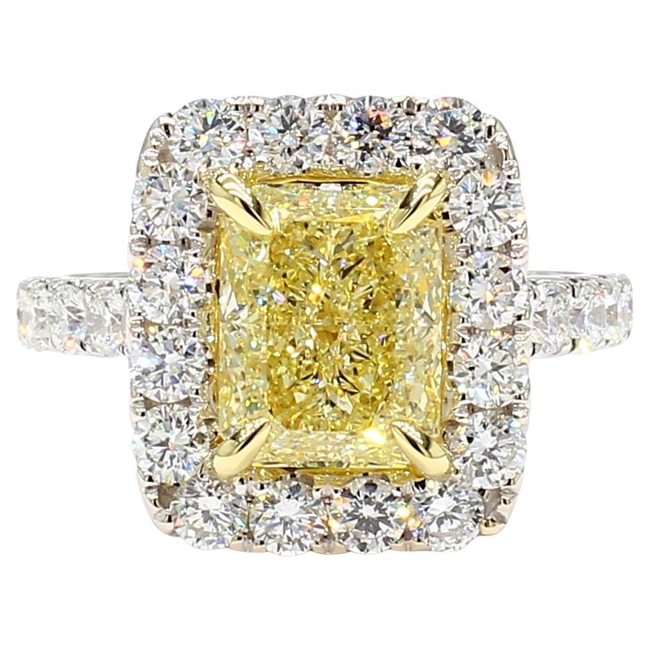 GIA Certified Natural Yellow Radiant Diamond 2.04 Carat TW Gold ...