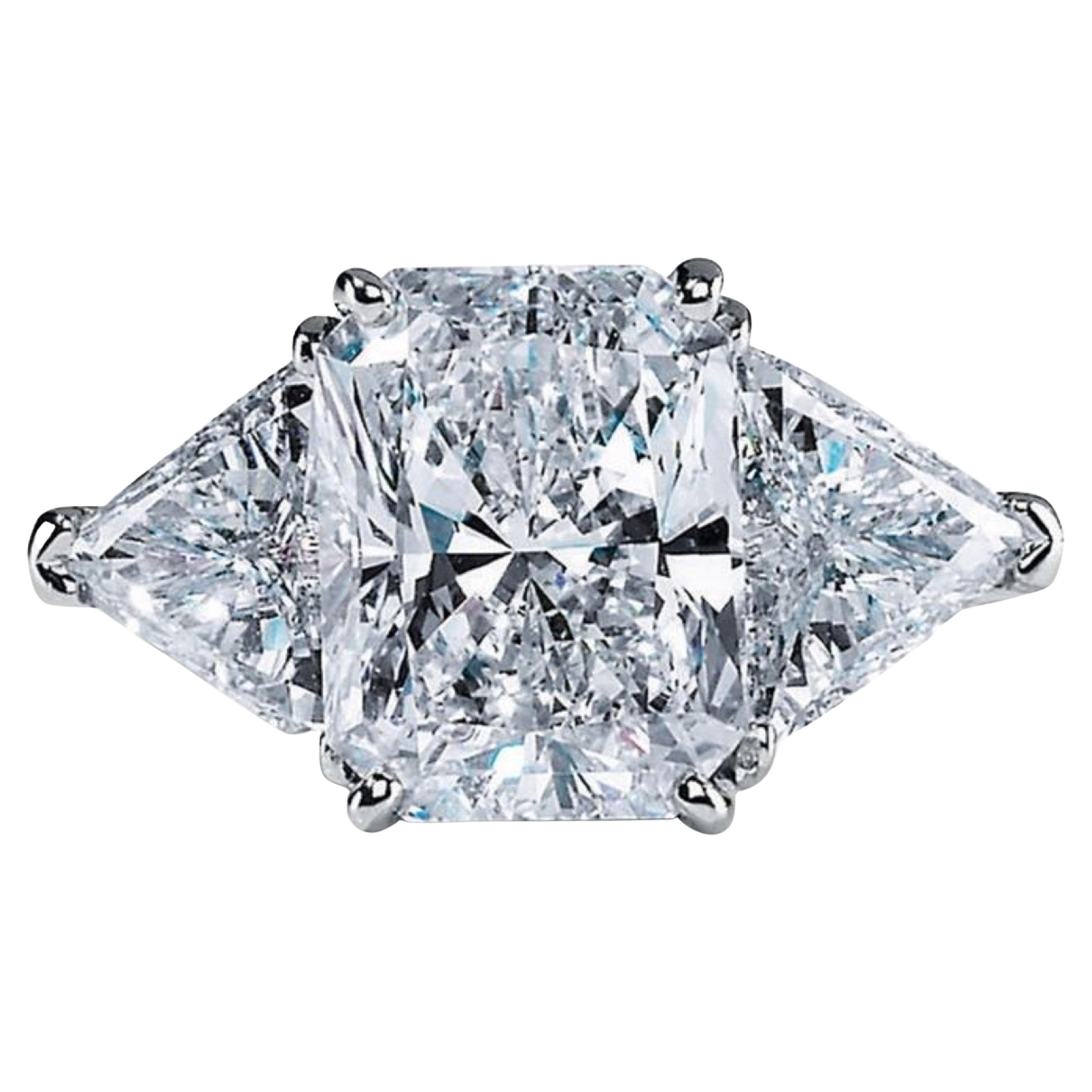 GIA Certified 4 Ct Three Stone Radiant Trillion Cut Diamond Ring For ...