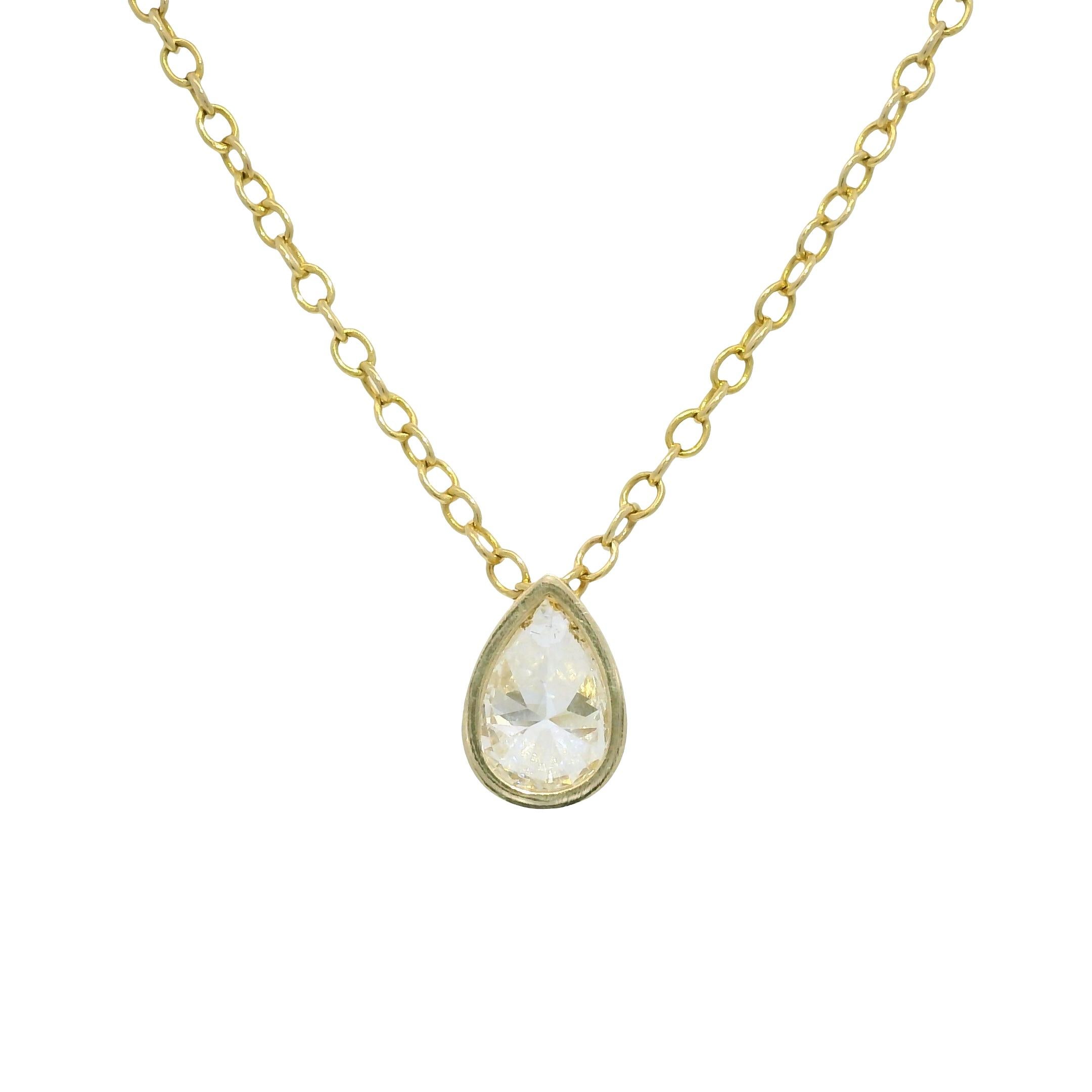 GIA Natural 0.90 Carat Pear Shape Diamond 18-Karat Floating Necklace In ...