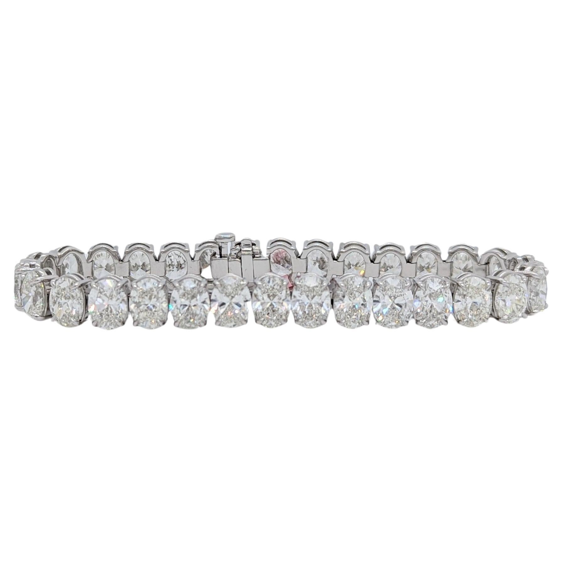 GIA White Diamond Oval Tennis Bracelet in Platinum For Sale at 1stDibs