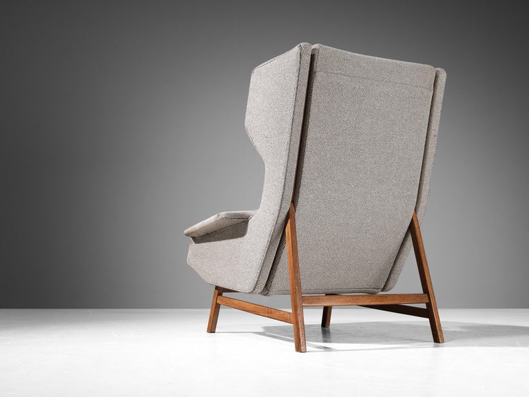 Gianfranco Frattini for Cassina Lounge Chair in Grey Wool and Walnut ...