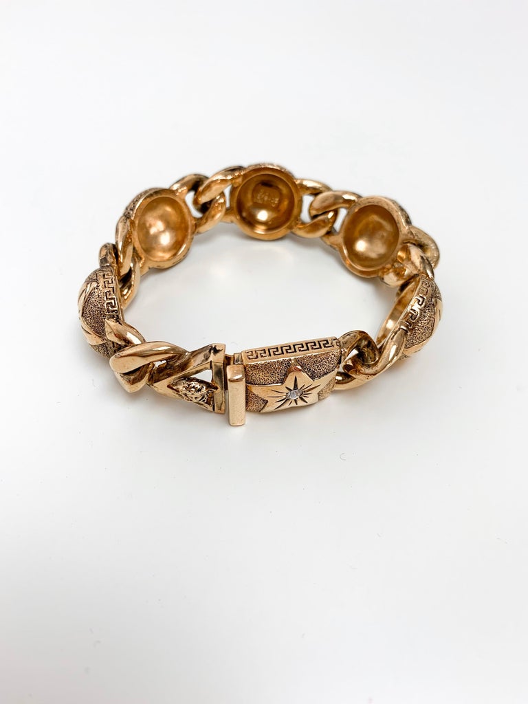Gianni Versace gold circle and star bracelet For Sale at 1stDibs