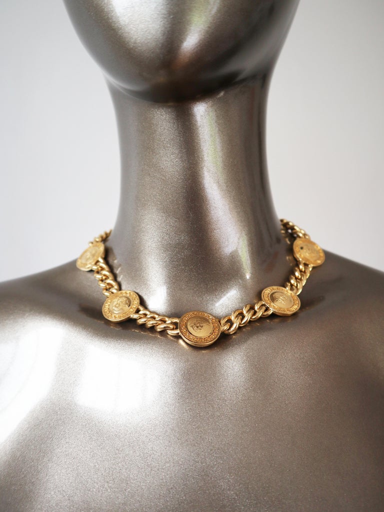GIANNI VERSACE MEDALLION VINTAGE MEDUSA CHOKER Gold Neclace For Sale at ...