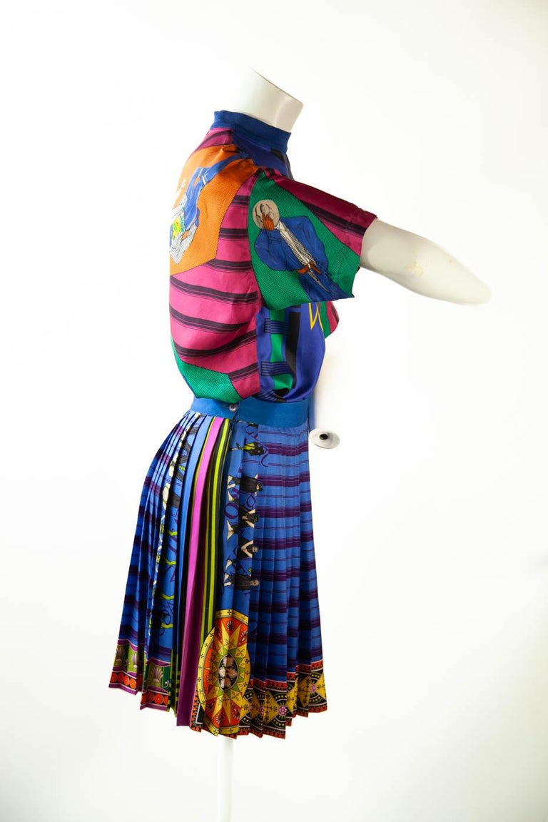 Gianni Versace Silk Ensemble For Sale at 1stDibs