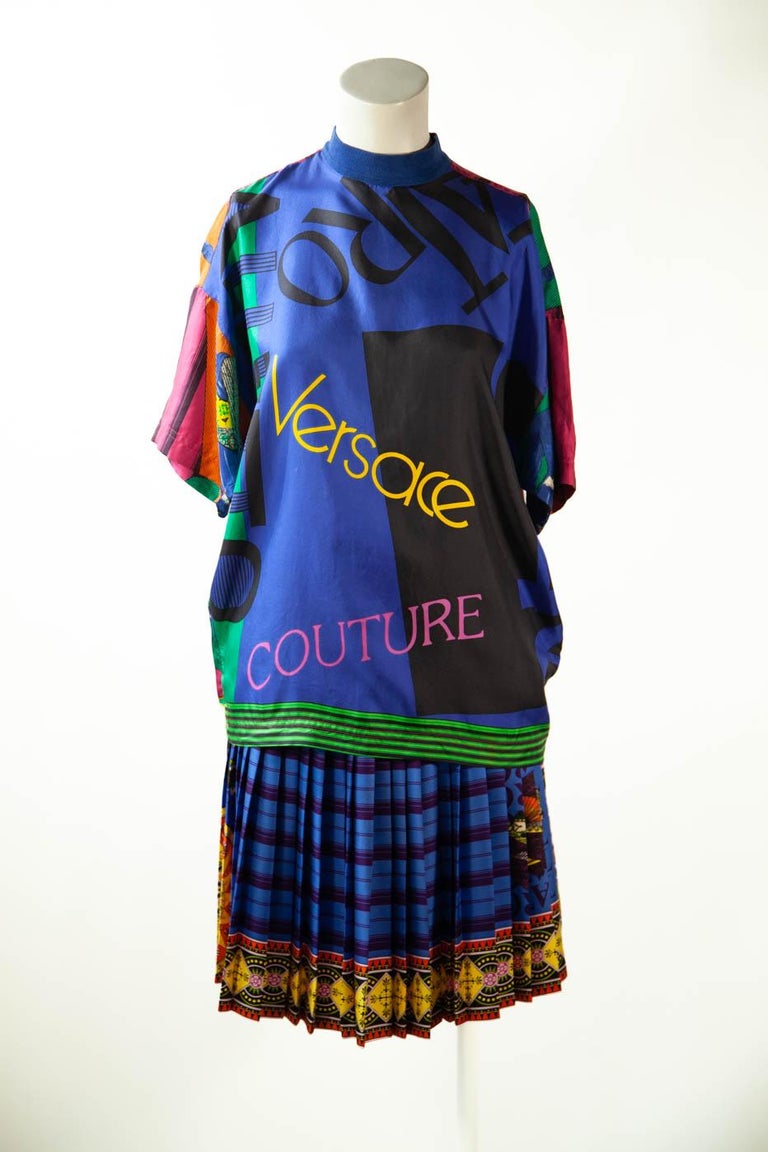 Gianni Versace Silk Ensemble For Sale at 1stDibs