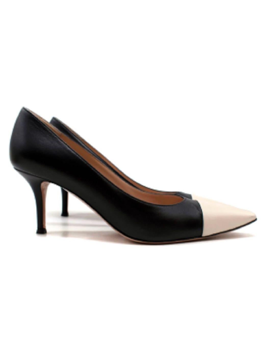 Gianvito Rossi Black and Cream Leather Pumps For Sale at 1stDibs