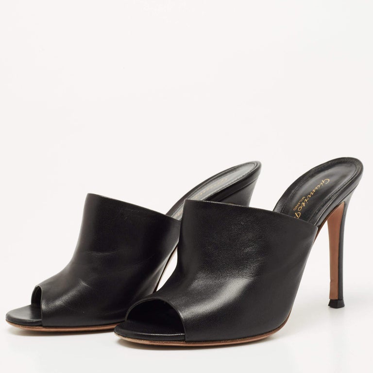 Gianvito Rossi Black Leather Alise Peep Toe Mules Size 34.5 For Sale at ...