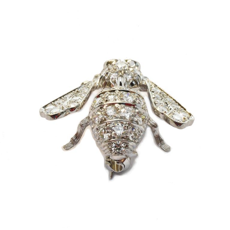 Diamonds Gold Bee Brooch, Made in Italy For Sale at 1stDibs
