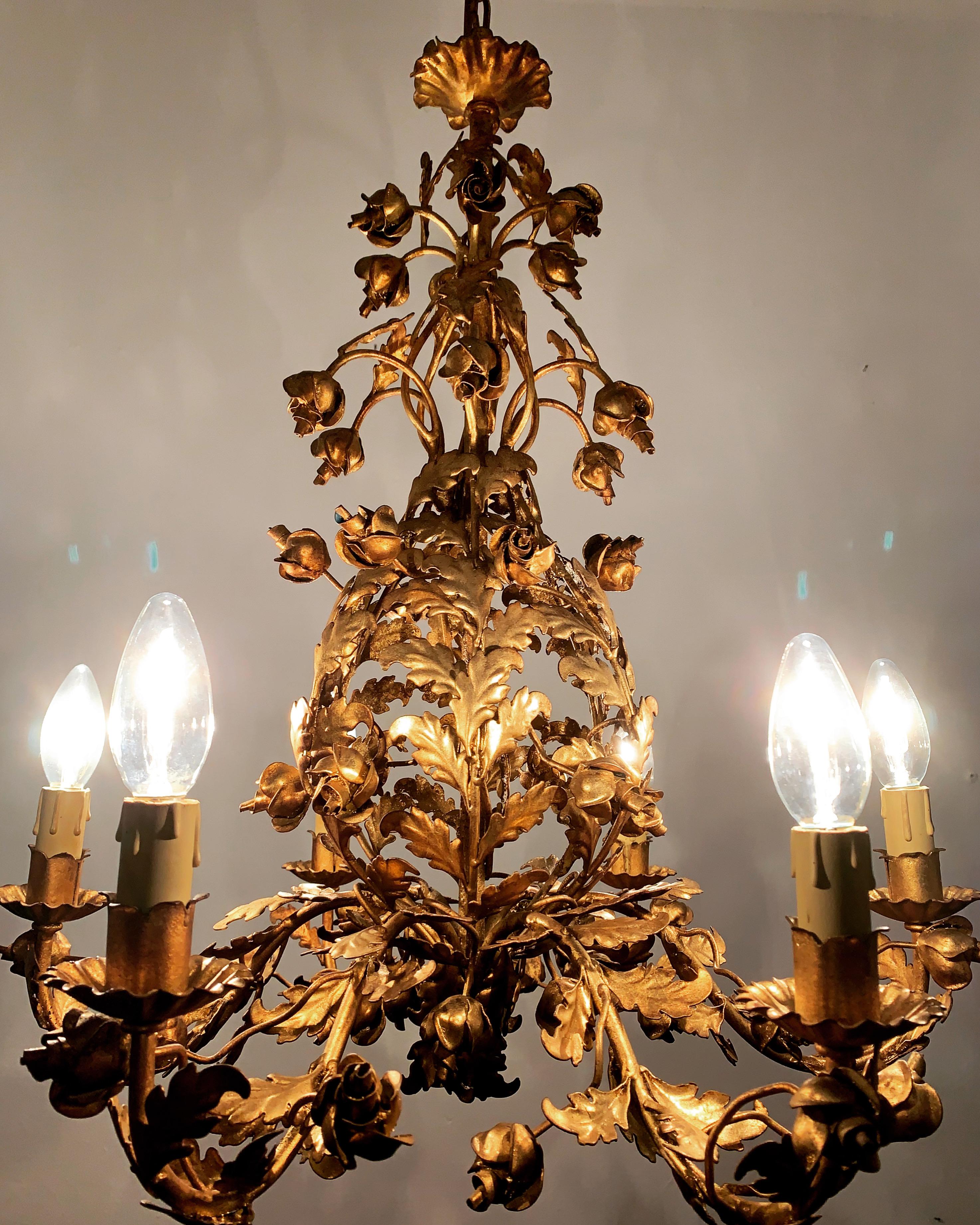 Gilded italian Hollywood Regency chandelier at 1stDibs