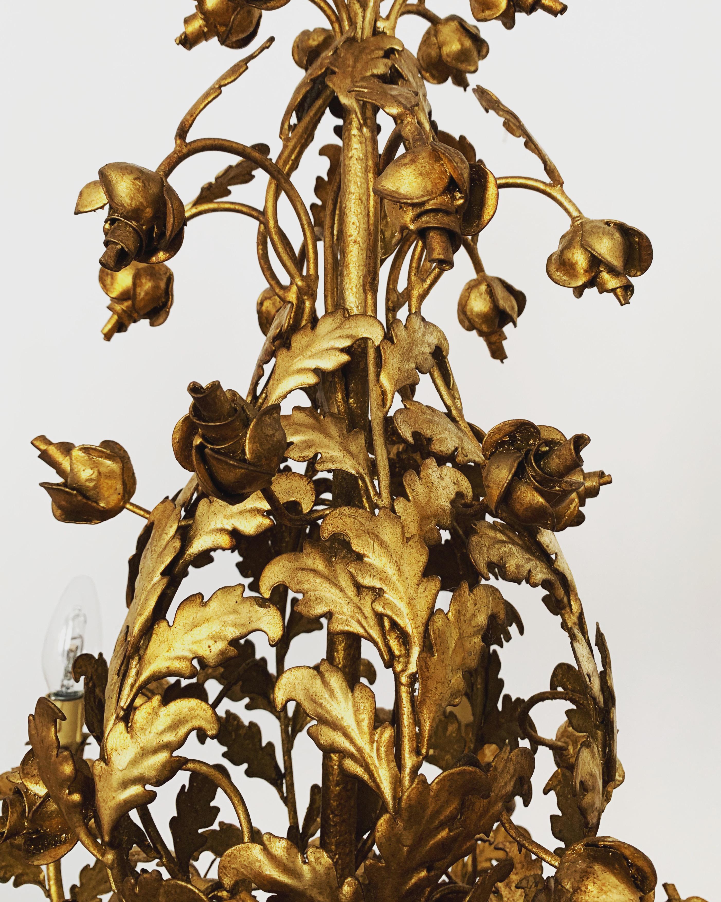 Gilded italian Hollywood Regency chandelier at 1stDibs