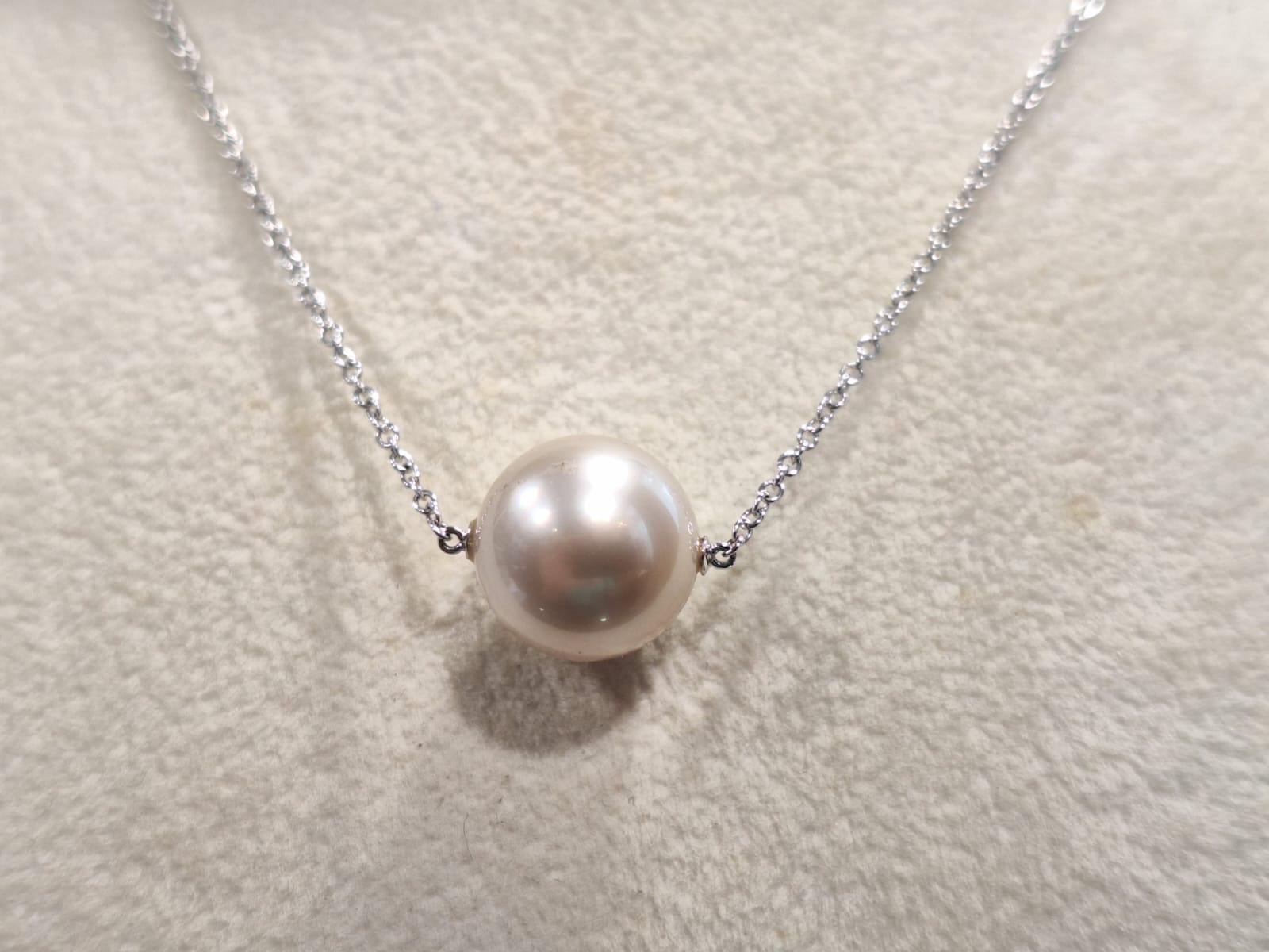 Gilin 18k White Gold Necklace with South Sea Pearl For Sale at 1stDibs