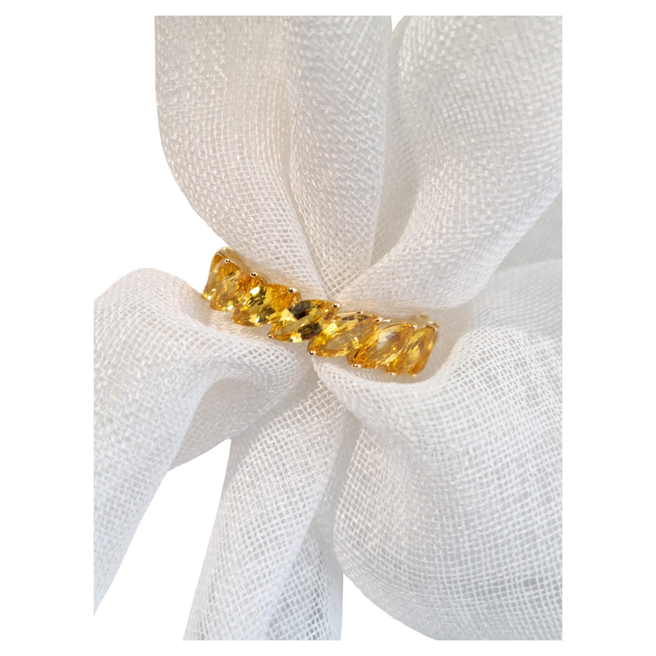 GILIN 18K Yellow Gold Ring with Yellow Sapphire For Sale at 1stDibs