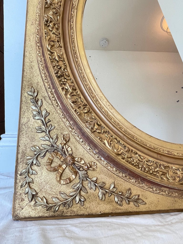 Gilt Mirror Medaillon Napoleon III For Sale at 1stDibs