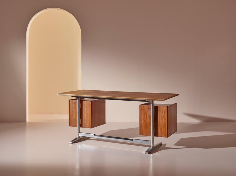 Gio Ponti Desk for RIMA Made in Walnut, Chromed Steel and Plastic. Italy, 1950s For Sale at 1stDibs