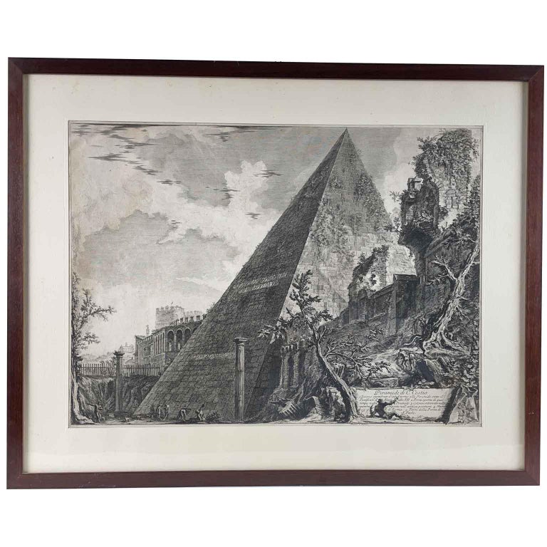 pyramid large format