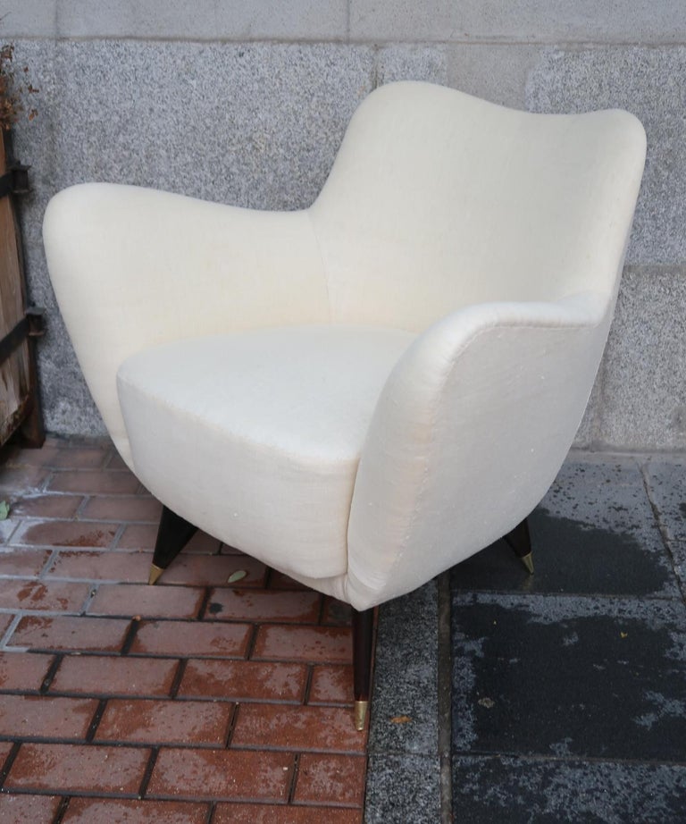 Giulia Veronesi, mod. Perla Wood Legs and White Linen Midcentury ...
