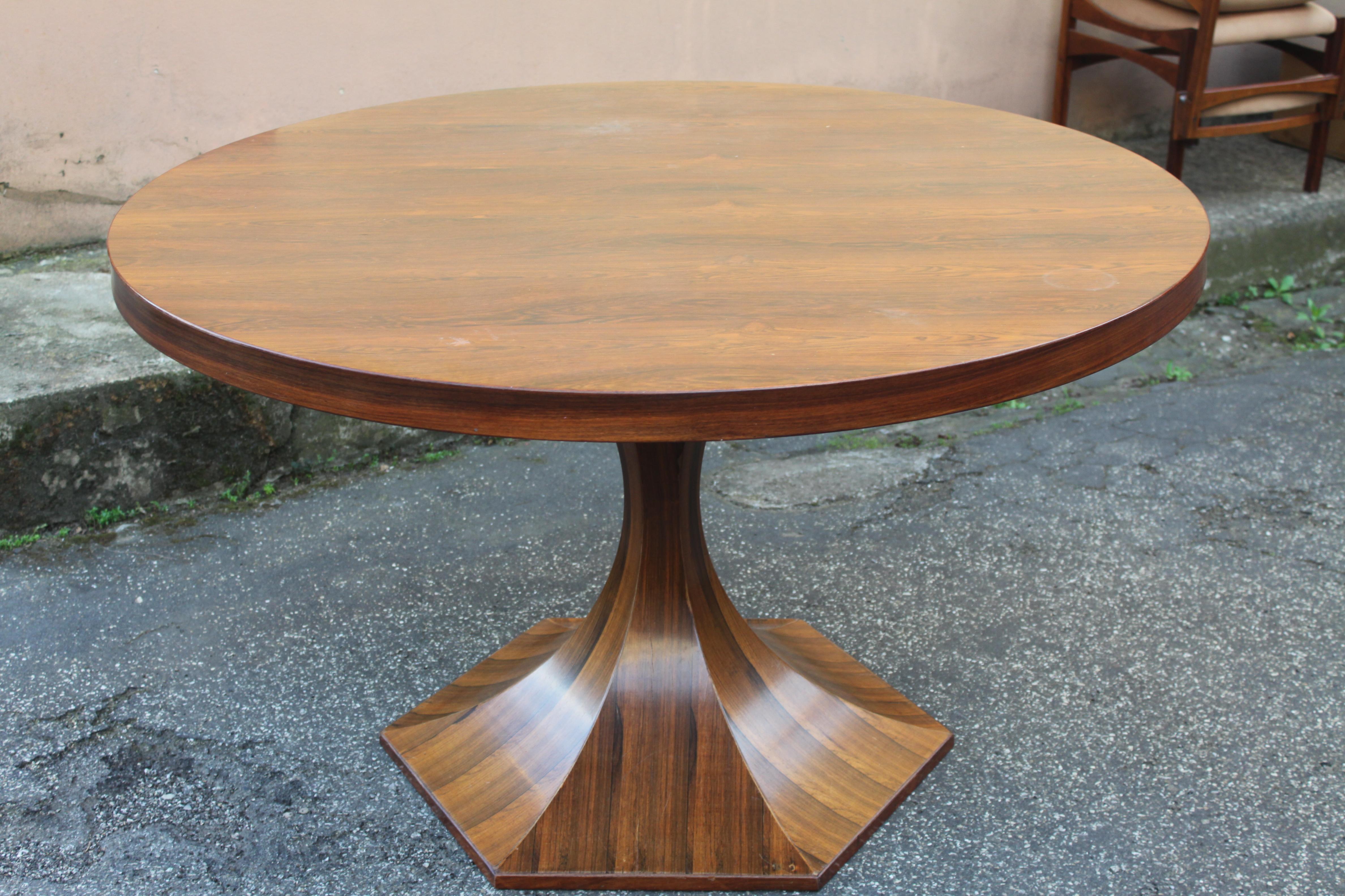 Giulio Moscatelli for Meroni round center or dining table in rare ...
