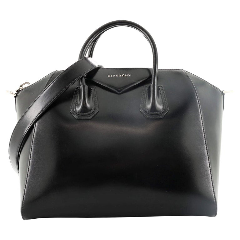 Givenchy - Sac Antigona en cuir émaillé - Moyen - En vente sur 1stDibs