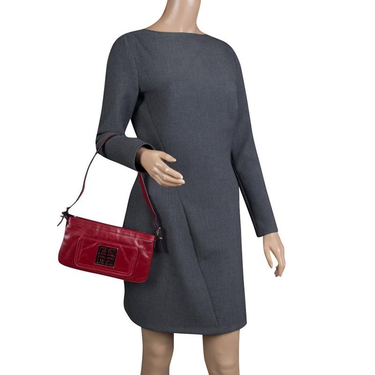 Givenchy Red Leather Logo Shoulder bag For Sale at 1stDibs