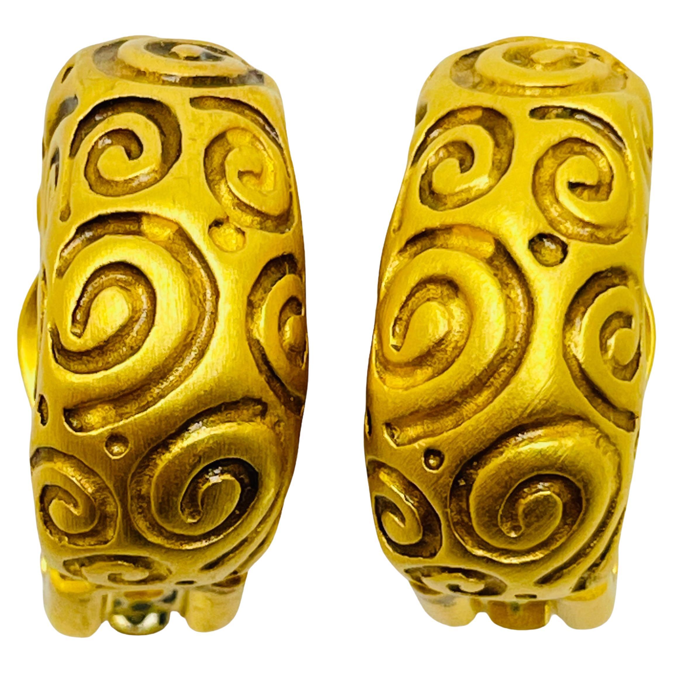 Vintage MONET signed gold designer clip on earrings For Sale at 1stDibs