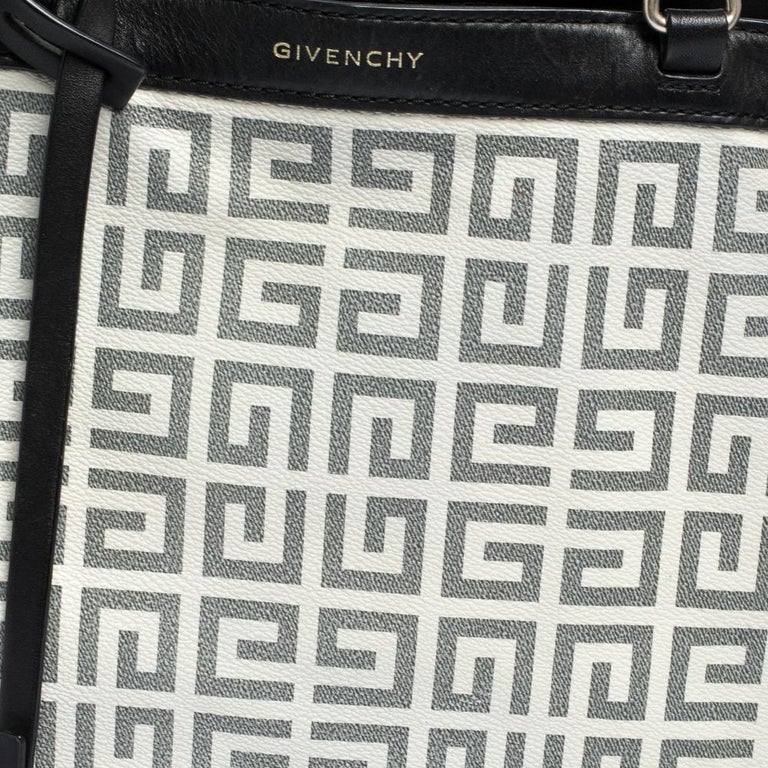Givenchy White/Black Monogram Coated Canvas and Leather Shopper Tote at ...