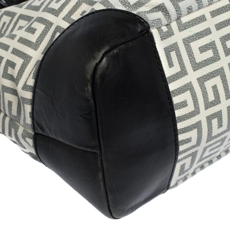 Givenchy White/Black Monogram Coated Canvas and Leather Shopper Tote at ...