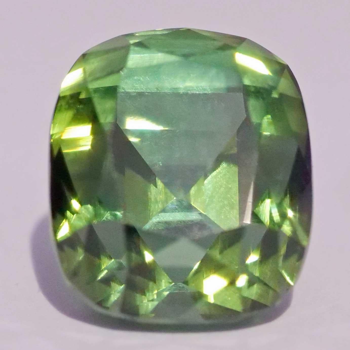 GLA Certificate Tourmaline Afghanistan green-mint 8.45 ct Investment ...