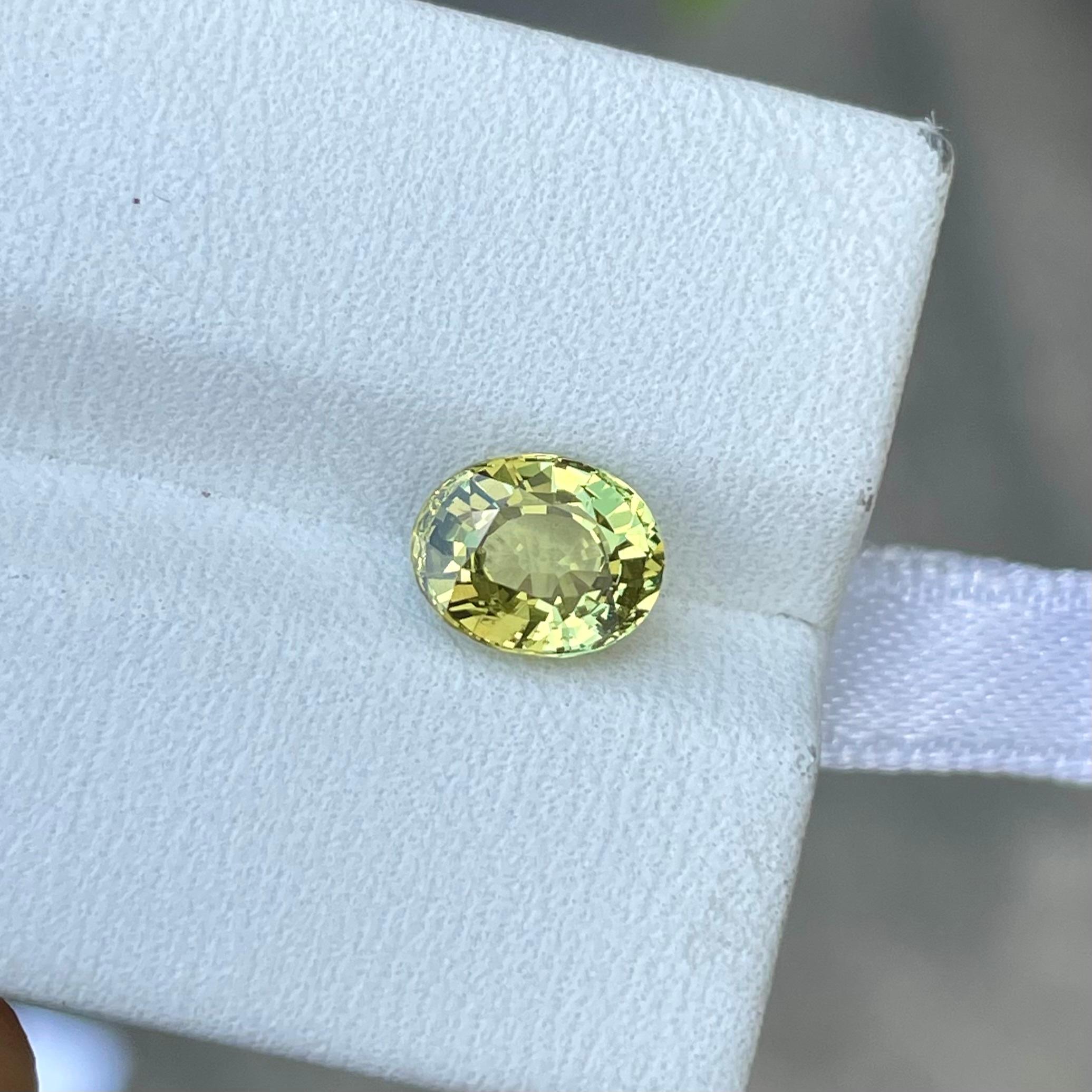 Glamorous Yellow Chrysoberyl 1.65 carats Oval Shape Natural Sri Lankan ...