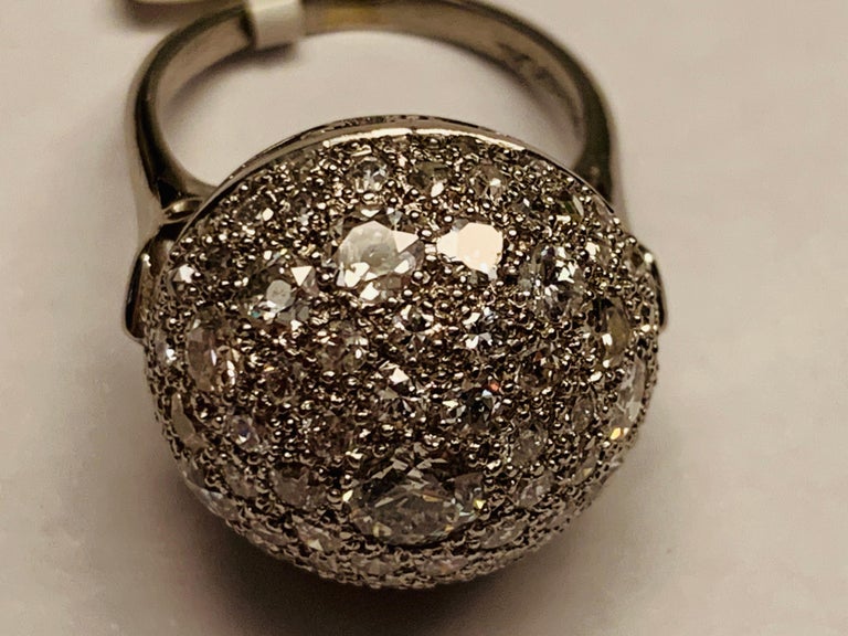 Globe Shaped Vintage Platinum Diamond Ring For Sale at 1stDibs