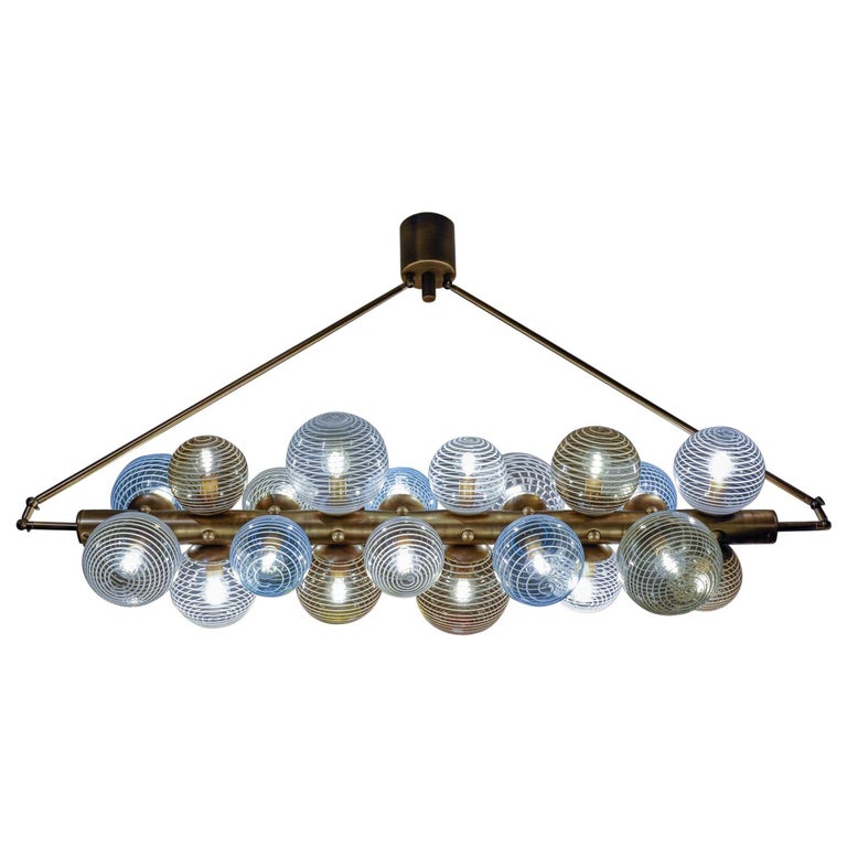 Lustre Line Glustin Luminaires Creation avec globes en verre de Murano ...