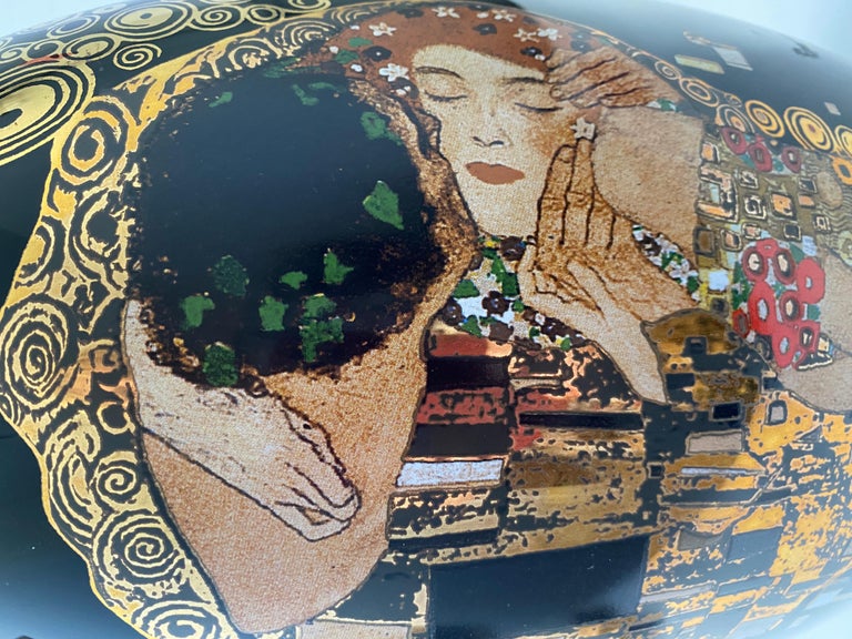 Goebel Vase with Klimt The Kiss Motif For Sale at 1stDibs