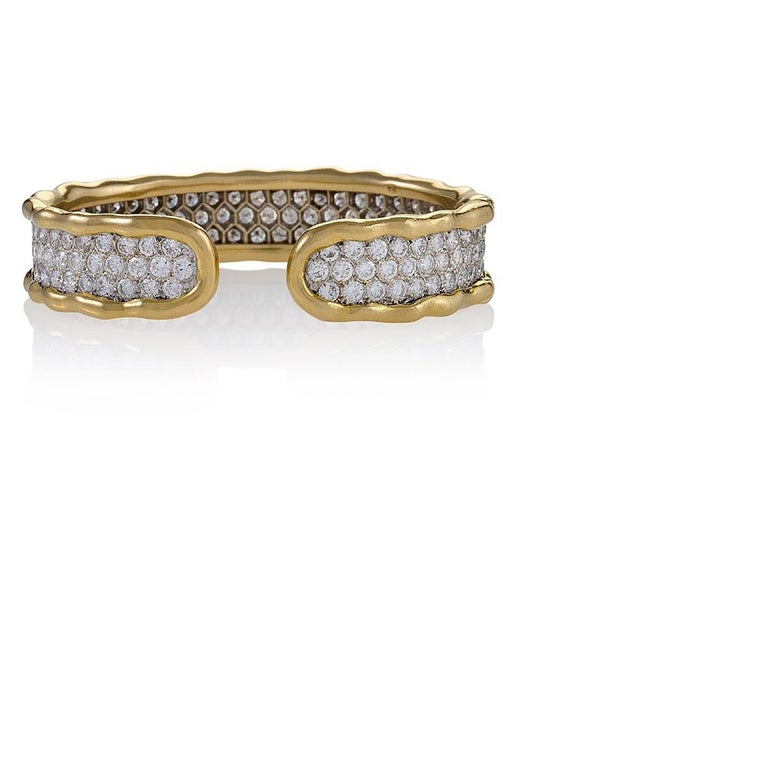 Van Cleef and Arpels Gold Bangle Bracelet with Diamonds at 1stDibs