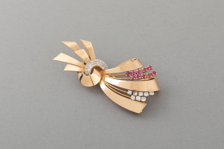 Gold Diamonds French Vintage Brooch For Sale at 1stDibs