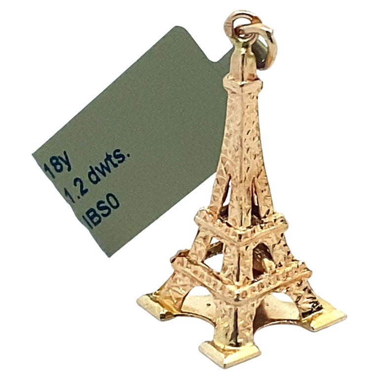 Gold Eiffel Tower Charm Pendant For Sale at 1stDibs