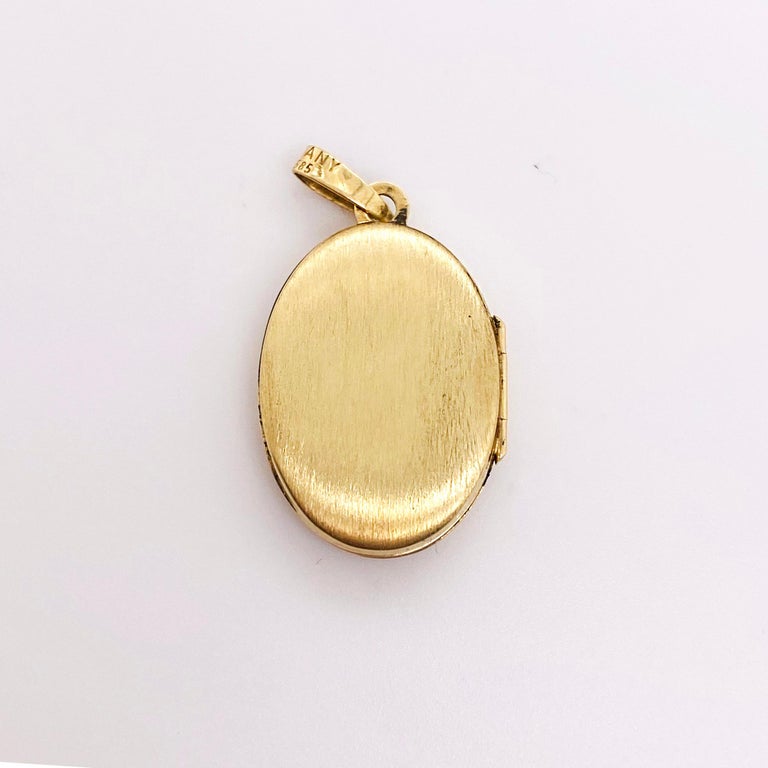 Gold Flower Locket, Vintage Inspired 14 Karat Gold Floral Oval Engraved ...