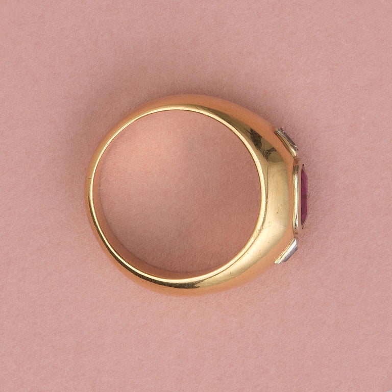 Gold Flush Set Ring with Diamond and Ruby For Sale at 1stDibs