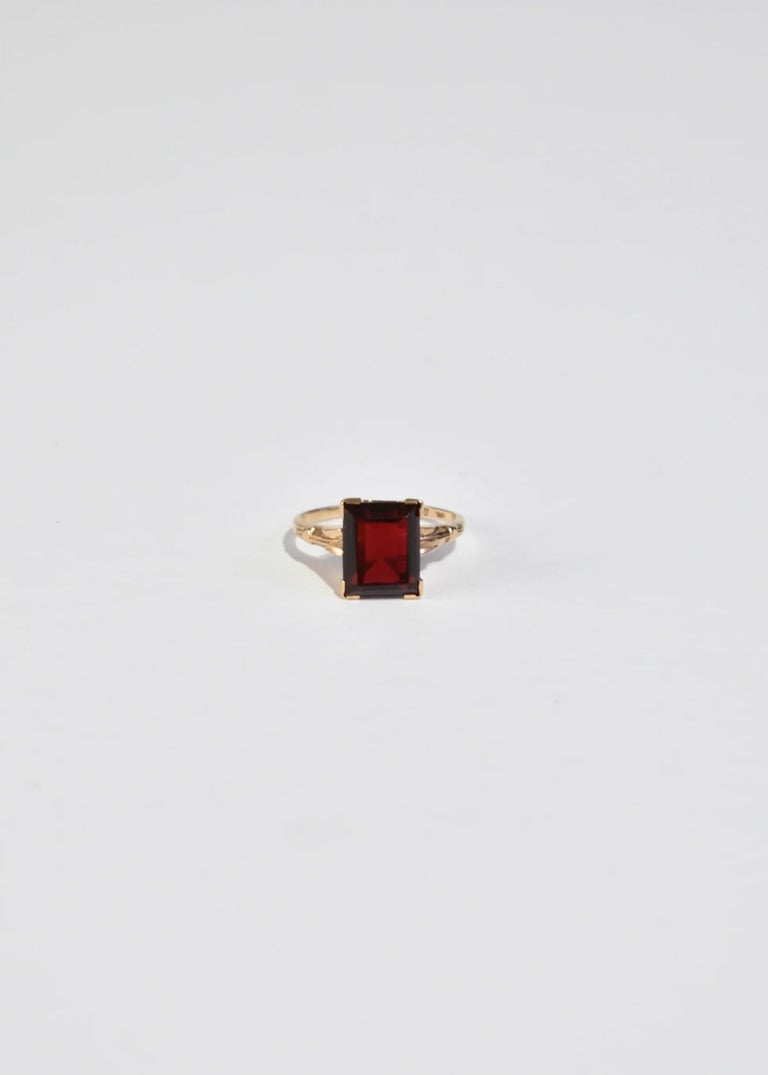 Gold Garnet Ring For Sale at 1stDibs