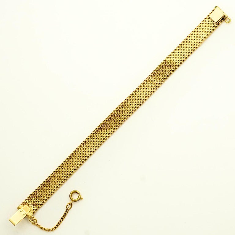 Gold Plated Ridged Mesh Link Bracelet circa 1980s For Sale at 1stDibs
