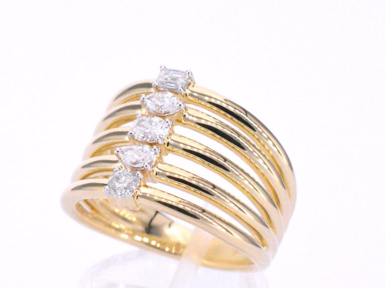 Gold ring with 5 special diamonds For Sale at 1stDibs