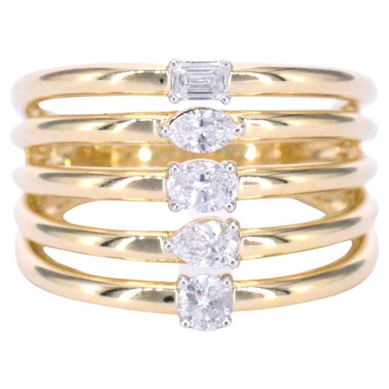 Gold ring with 5 special diamonds. For Sale at 1stDibs