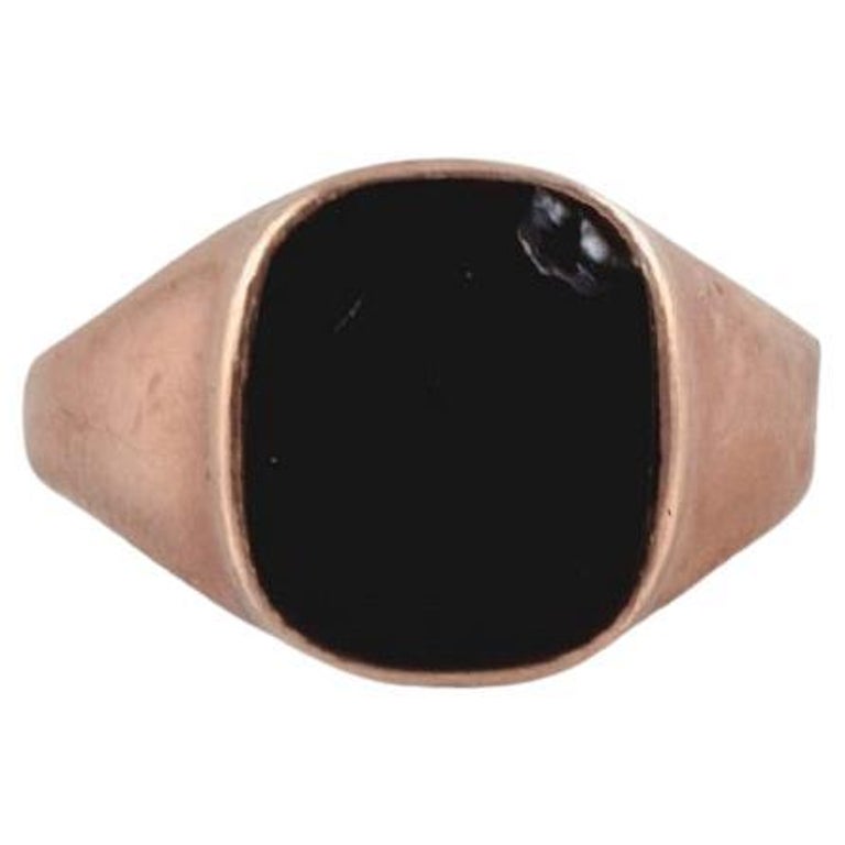 Gold Ring with Black Stone, Approx. 1960s For Sale at 1stDibs