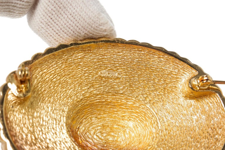 Gold Round Christian Dior Brooch with Chain Pattern and Gold-Tone ...