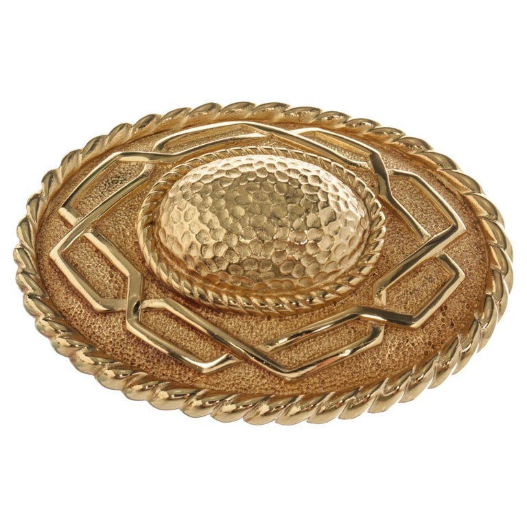 Gold Round Christian Dior brooch with chain pattern and gold-tone ...
