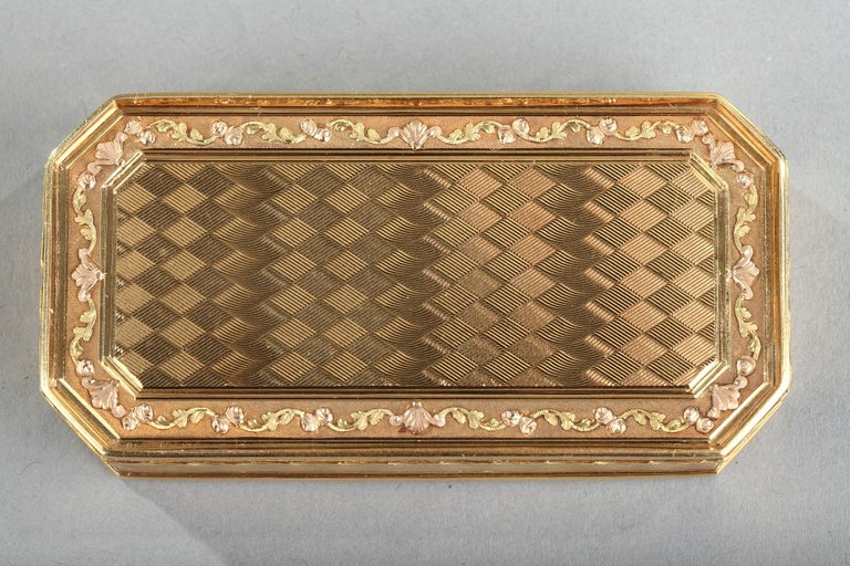 Gold Snuff Box, Late 18th Century For Sale at 1stdibs