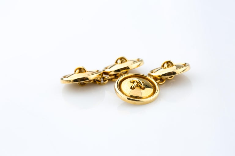 Gold Vintage Button-Style Cufflinks in 18 Karat Yellow Gold For Sale at ...