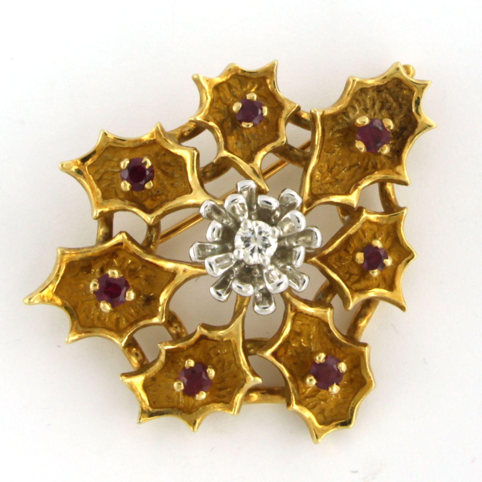 GOLDBAUR - Brooch with ruby and Diamond - 18k bicolour gold For Sale at ...