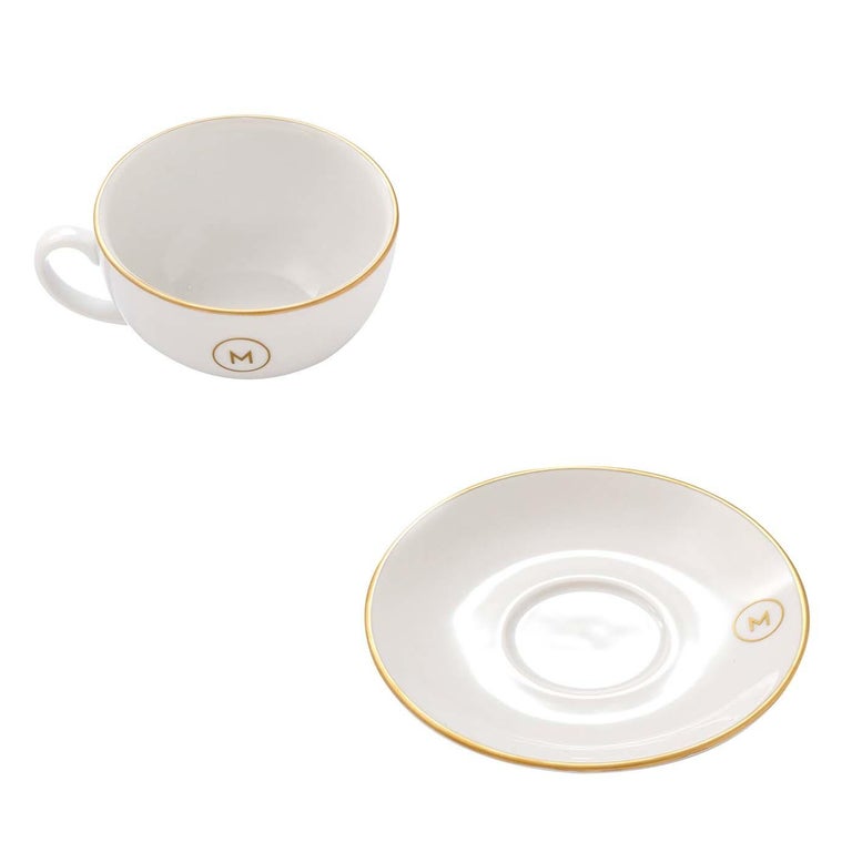 Golden Age Set of 6 Tea Cups and Saucers For Sale at 1stDibs