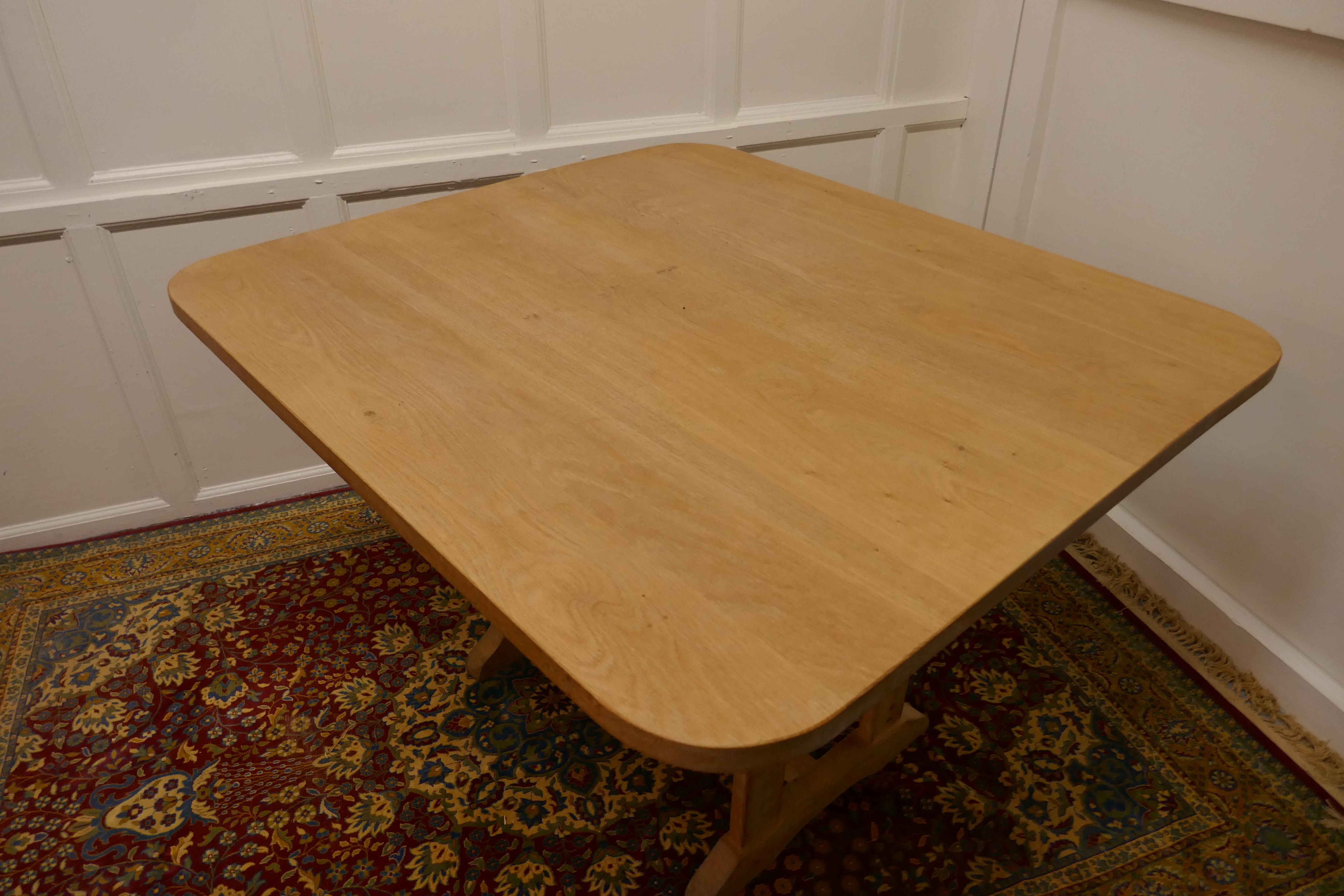 Golden Oak Arts and Crafts Dining Table For Sale at 1stDibs | golden ...