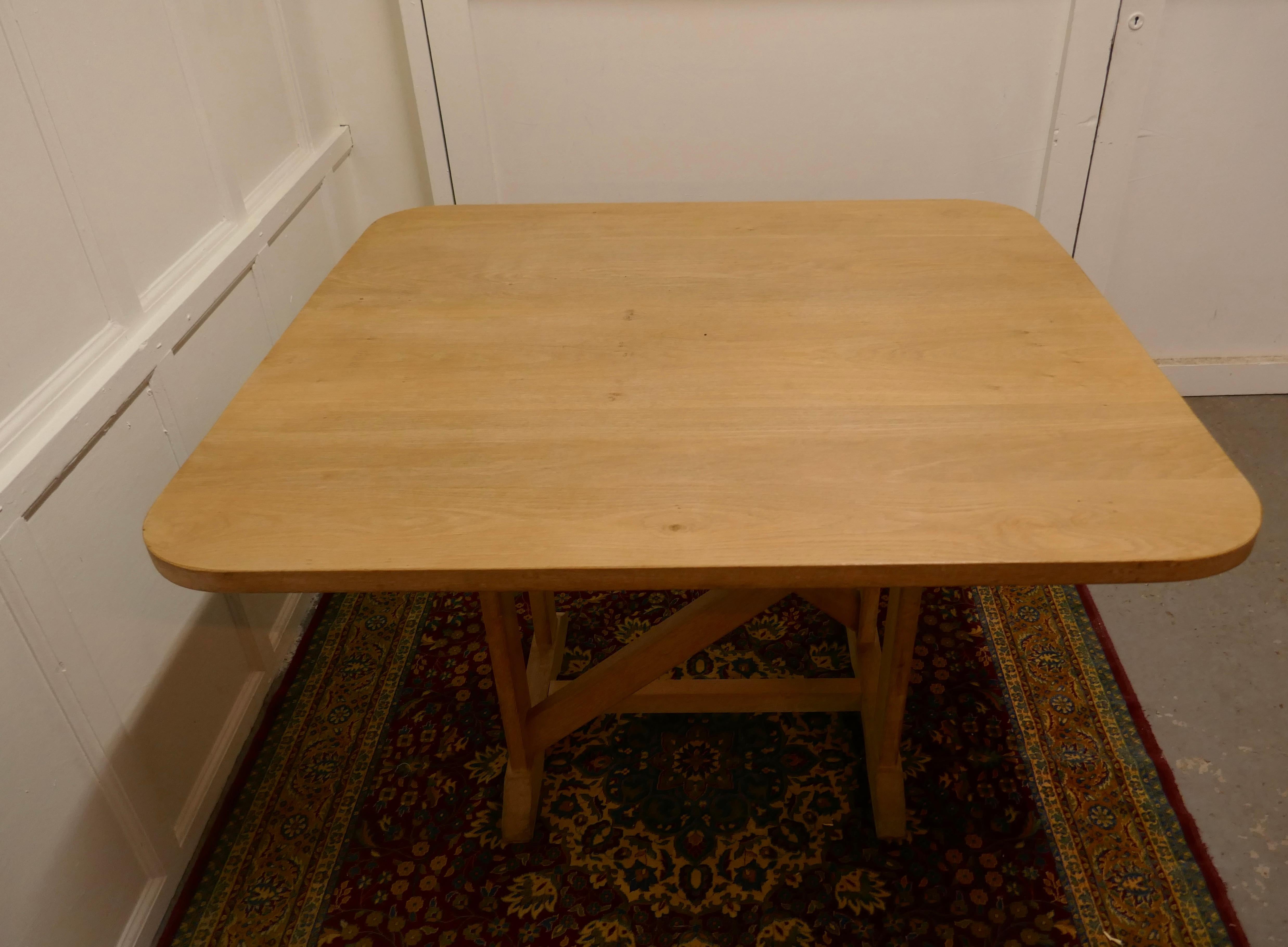 Golden Oak Arts and Crafts Dining Table at 1stDibs | golden oak table ...